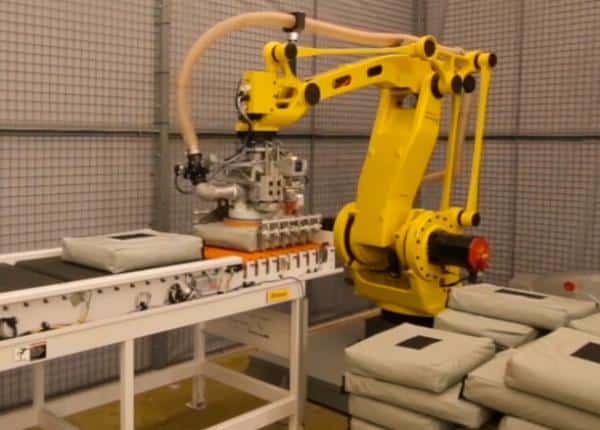 Robot Depalletizers | Robotic Depalletizer Systems | RMH
